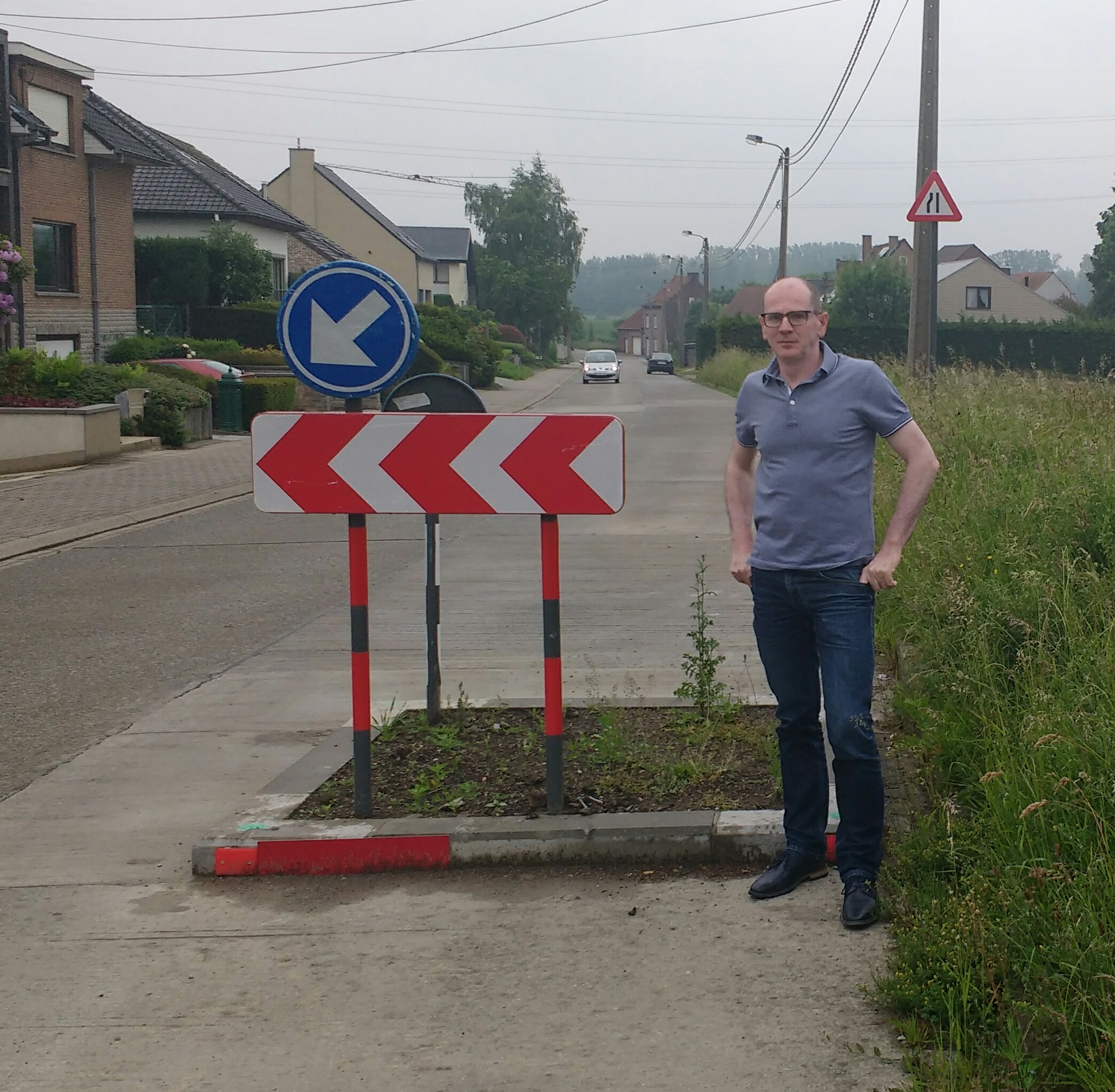 Obstakels Lenniksesteenweg eindelijk weg! | N-VA Halle